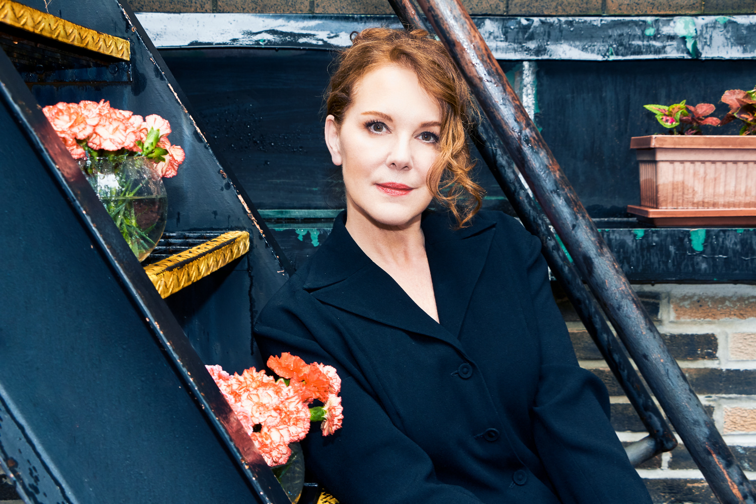 CATCHING UP WITH THE INCOMPARABLE ELIZABETH PERKINS | THE UNTITLED MAGAZINE