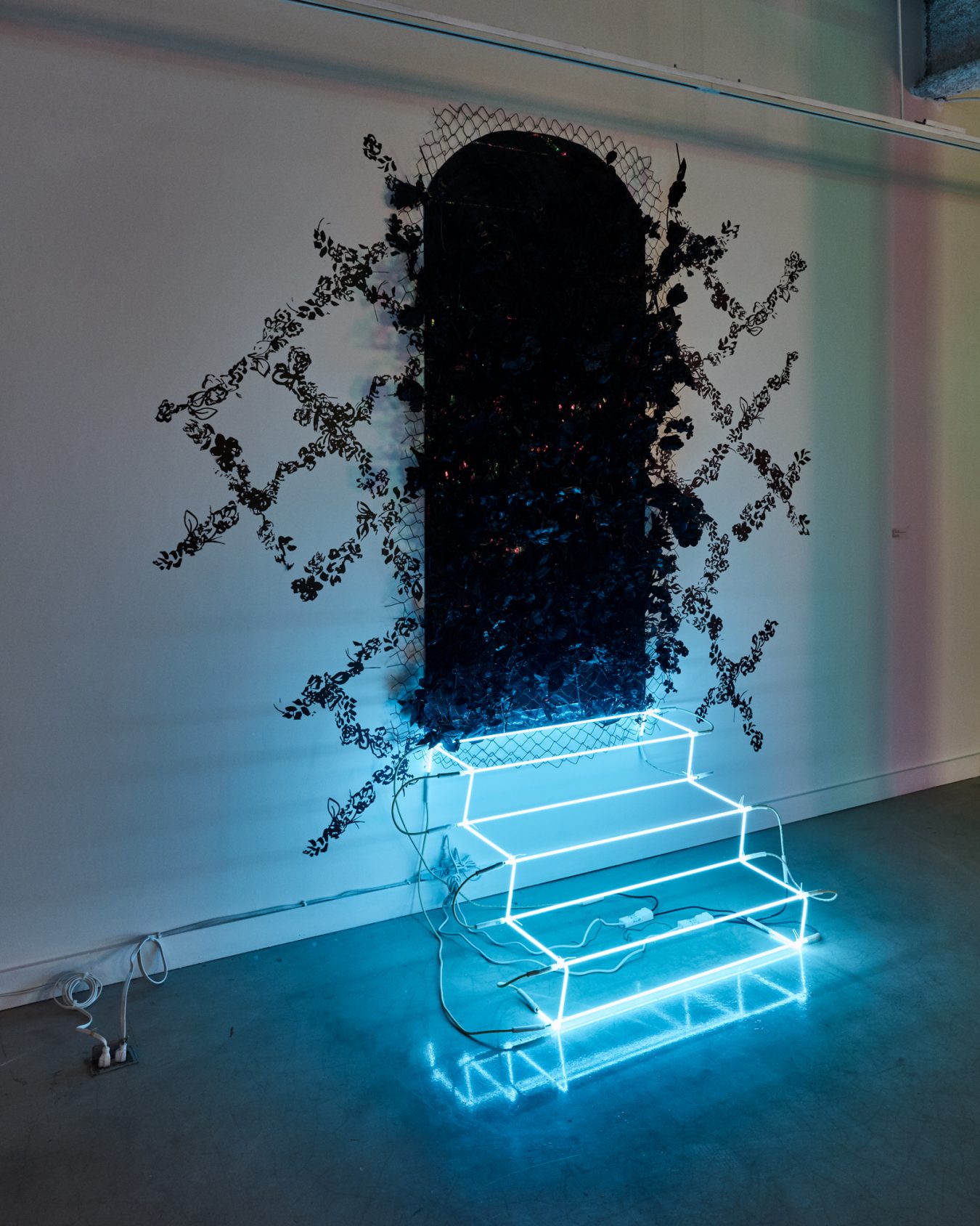 URBANGLASS PRESENTS AN ALL NEON EXHIBITION WITH "STIRRING GLOWS" ON ...