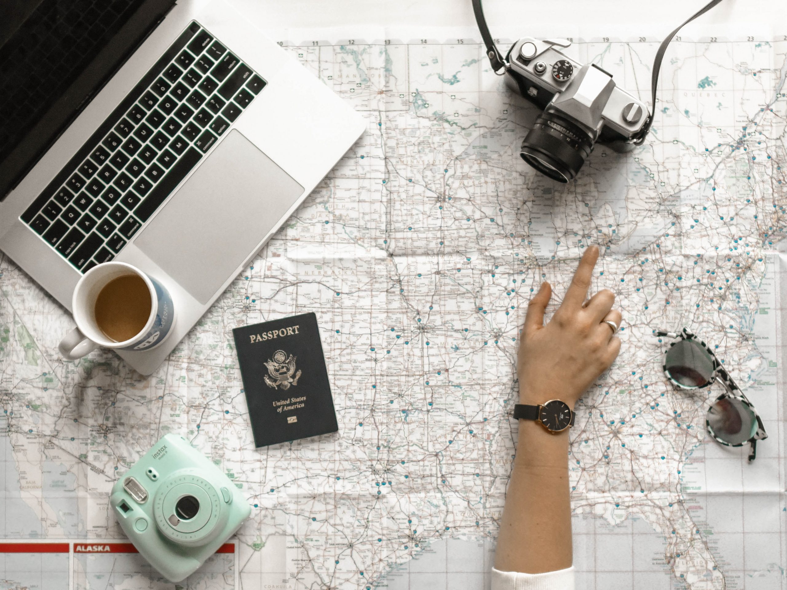 HOW TO TRAVEL VIRTUALLY, ANYWHERE | THE UNTITLED MAGAZINE