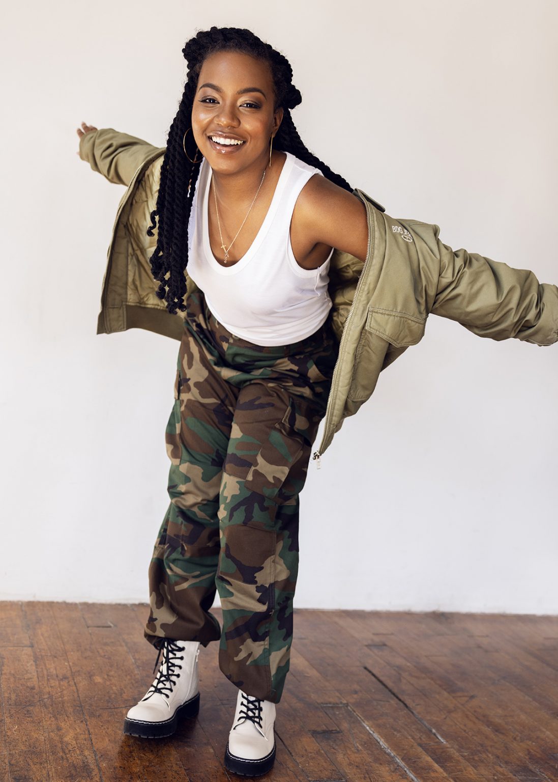 INTERVIEW: RENIKA WILLIAMS ON "THE SEX LIVES OF COLLEGE GIRLS," WORKING ...