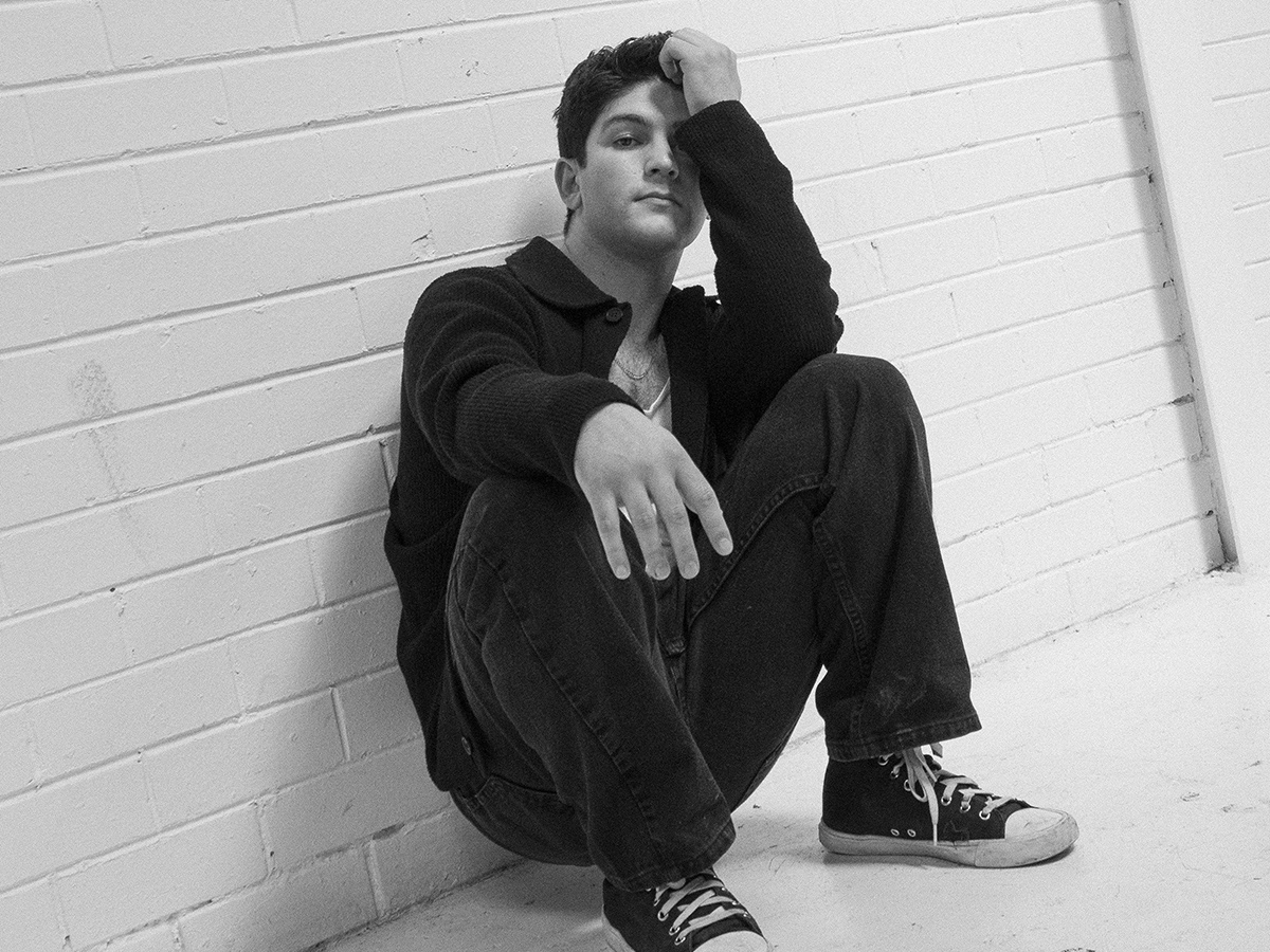 INTERVIEW: RAHART ADAMS OF THE CW'S "GOTHAM KNIGHTS" ON DC NEWCOMER ...