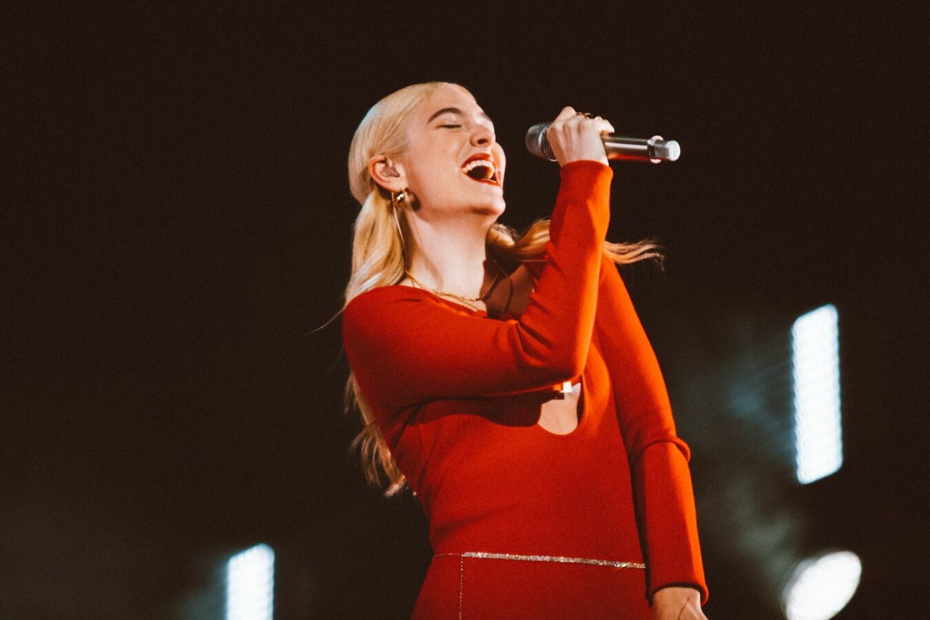 LORDE TAKES US TO THE RIVER FOR NEW TALKING HEADS TRIBUTE ALBUM WHILE ...