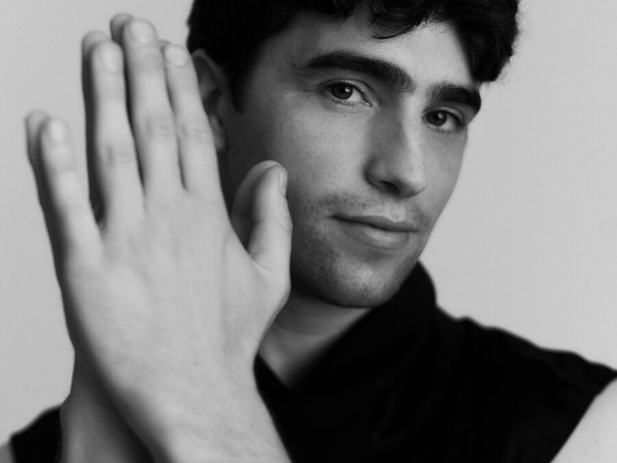 EXCLUSIVE INTERVIEW: FROM LONDON TO THE SUPERNATURAL - GEORGE REXSTREW ...