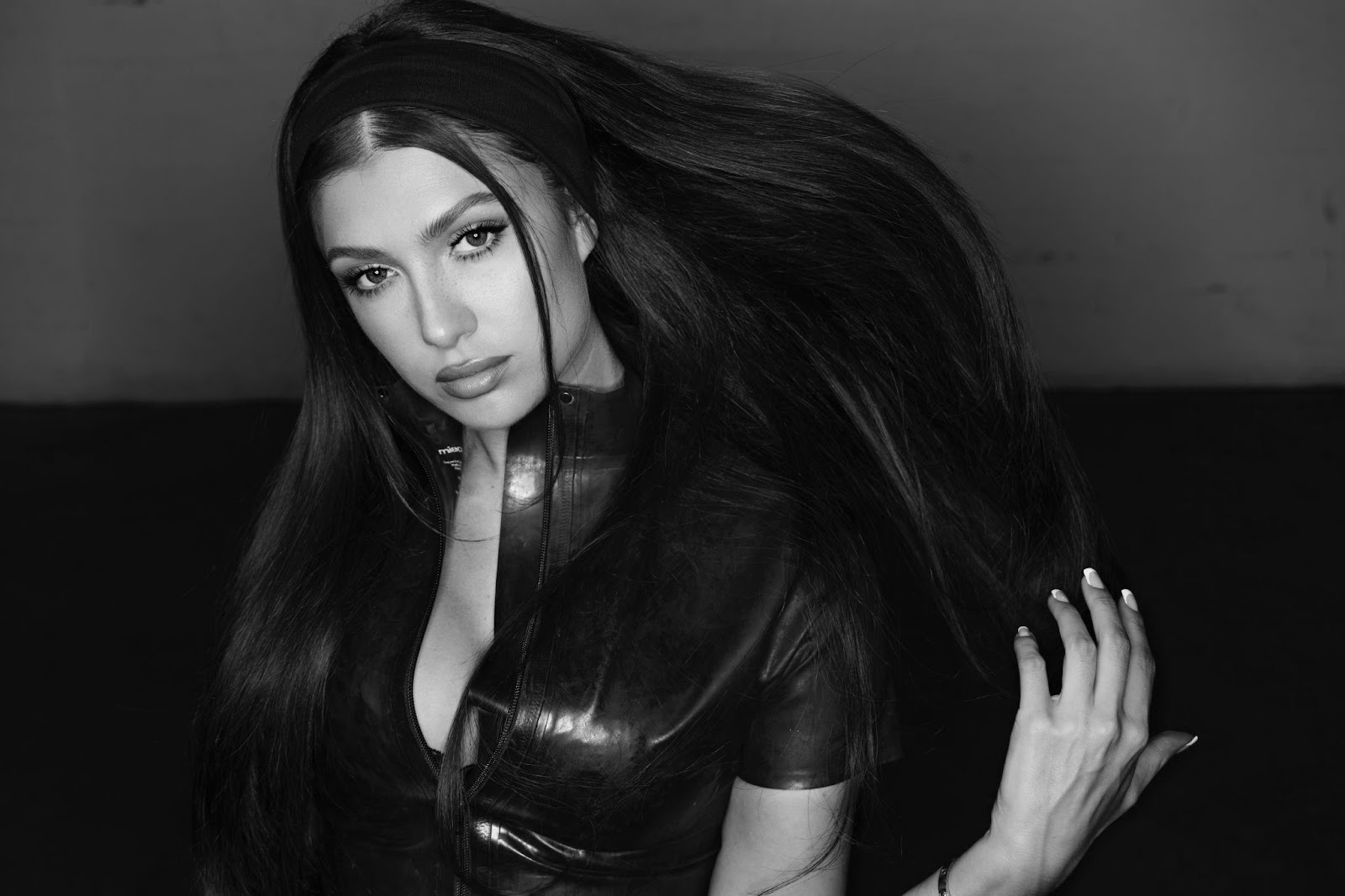 CELEBRATE NYFW WITH UNTITLED @ AQUARELLE NYC FEAT PERFORMANCES BY LEAH ...